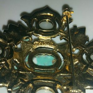 Sarah Coventry | Jewelry | Vintage Signed 96s Sarah Coventry Brooch ...